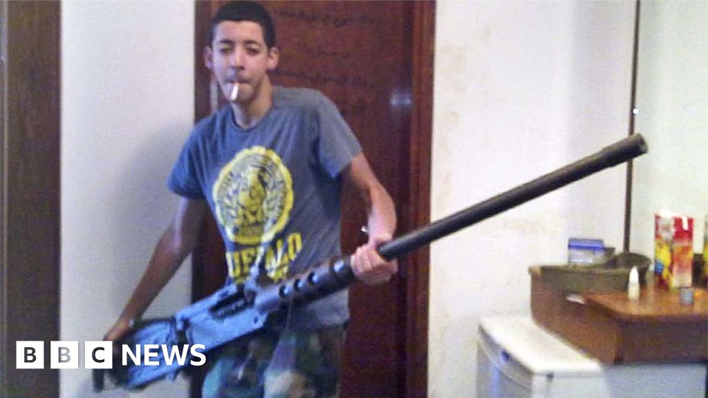 Manchester bomber friend known to MI5, BBC reveals