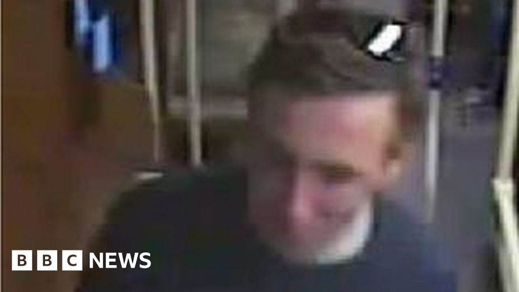 CCTV image issued over bus attack in Musselburgh - BBC News