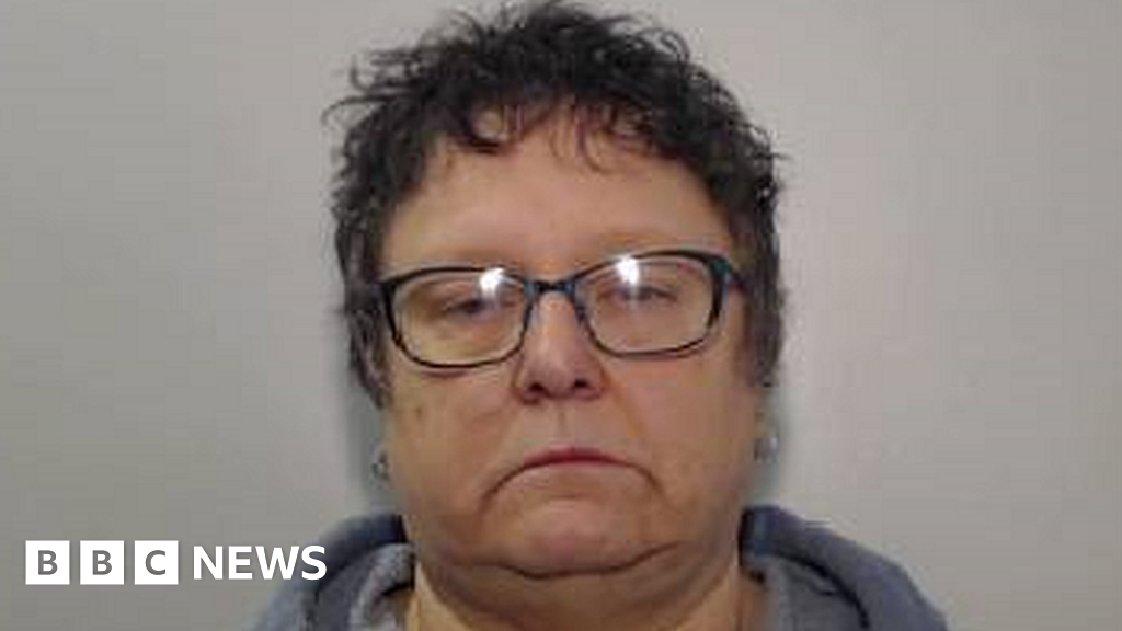 Krista Pennington stole £200k from relative with dementia - BBC News