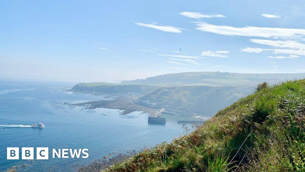Scotland's record temperature of 34.8C at Charterhall confirmed - BBC News