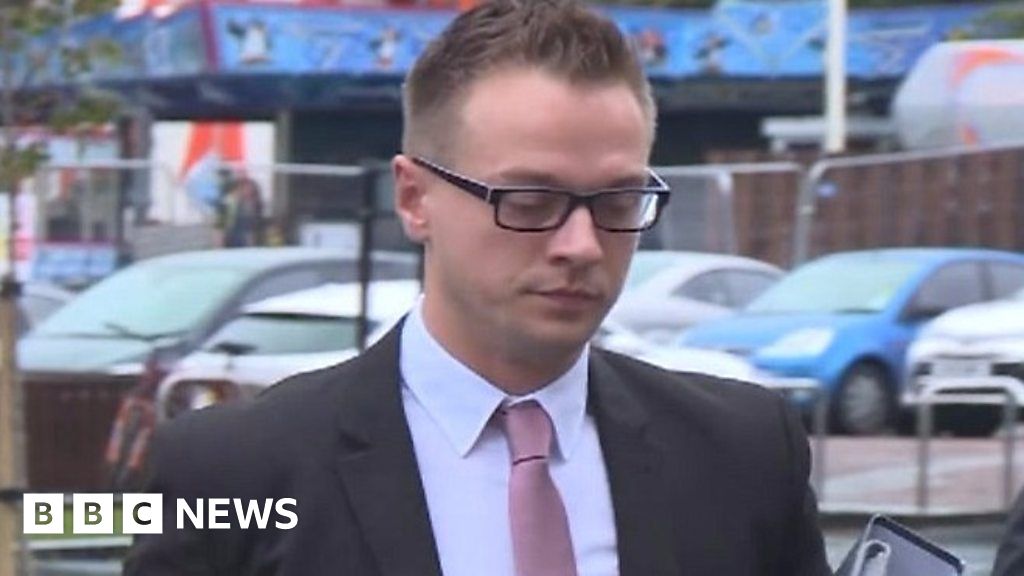 Elsie Scully-Hicks: 999 call by murder accused - BBC News