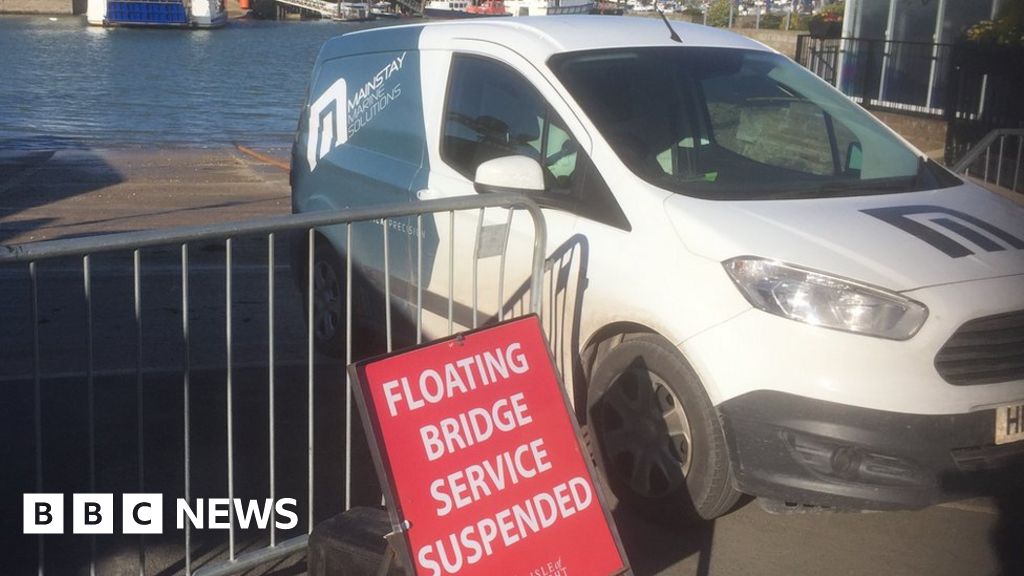 Floating bridge: Shop closure blamed on chain ferry problems