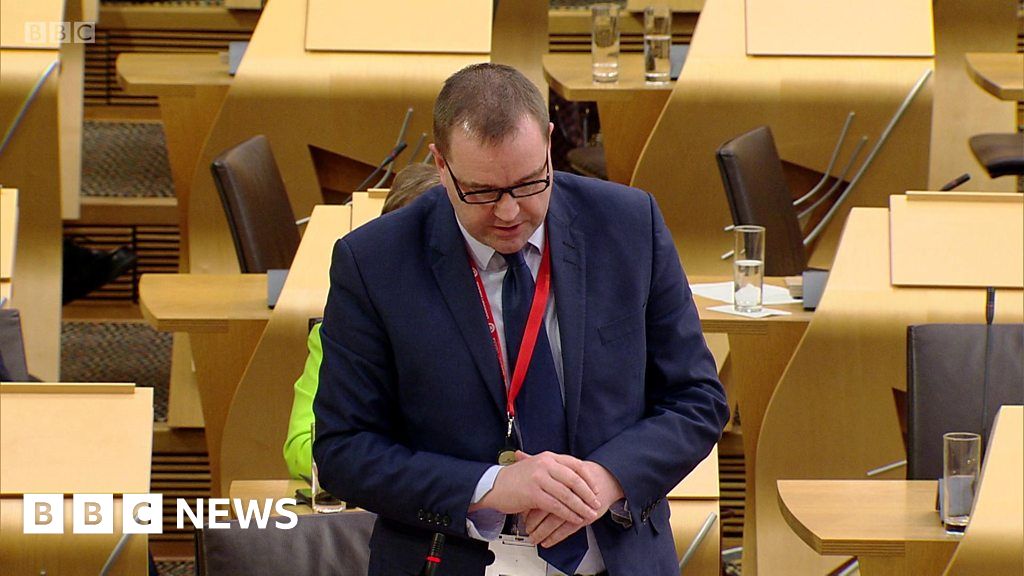 MSP Neil Findlay makes speech email blunder - BBC News