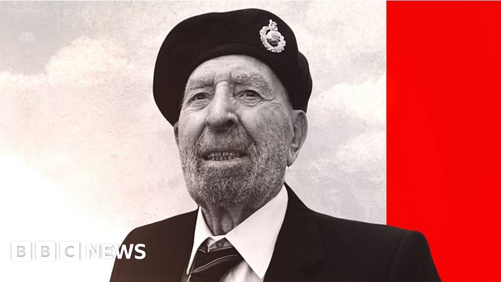 Sandy Cormack: I saw child soldiers crying in fear - BBC News