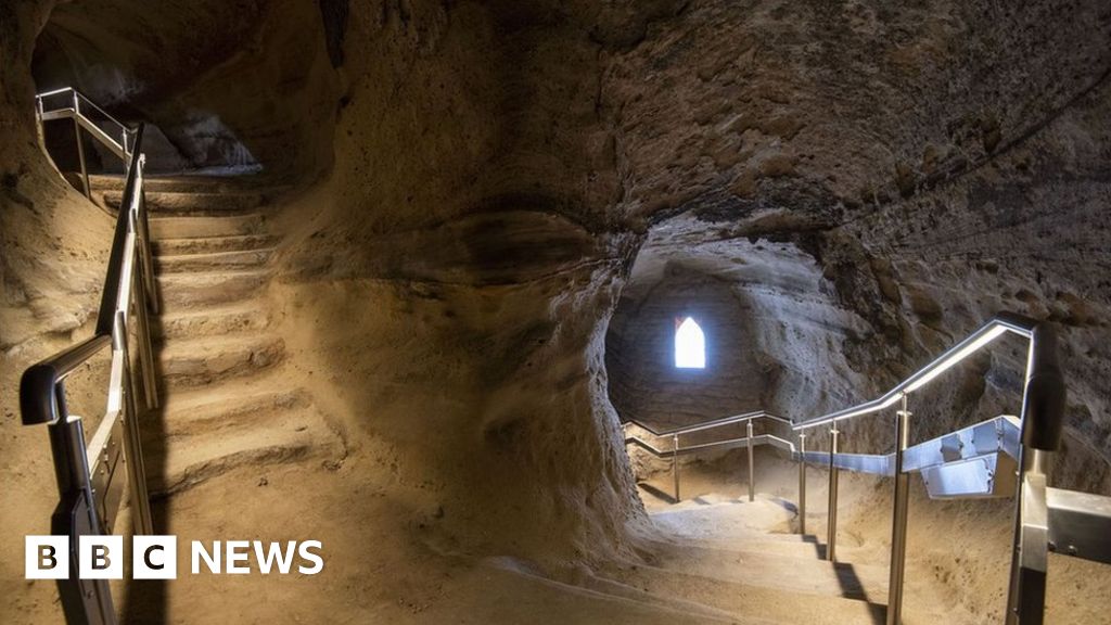 Mortimer's Hole: Tunnel used to capture queen and lover is restored