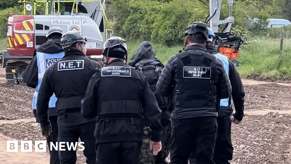 HS2 protesters in Swynnerton claim tunnelling record