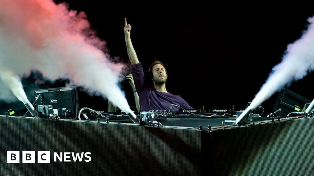 The new Calvin Harris album features EVERYONE (almost) - BBC News
