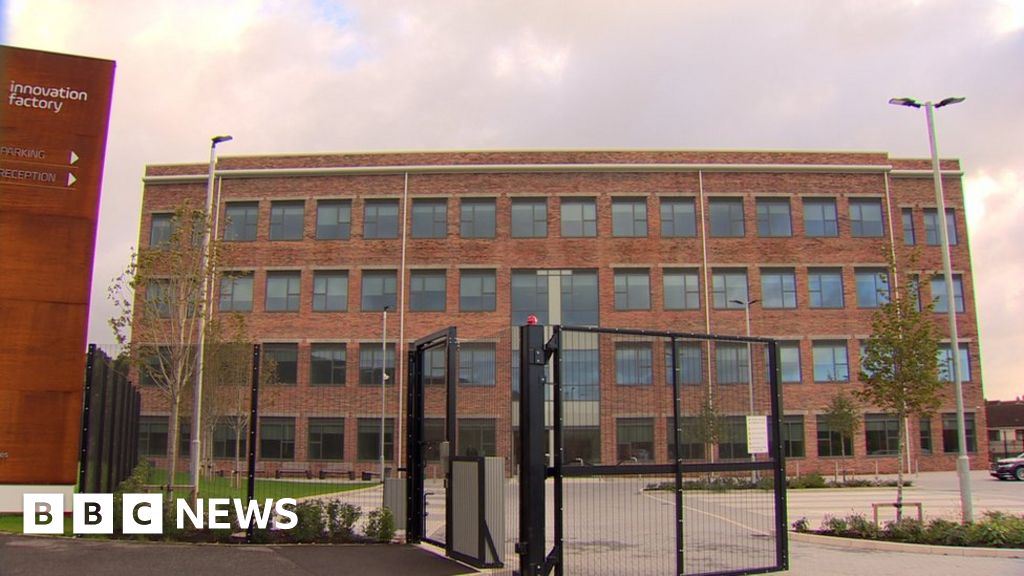 Innovation Factory opens for start-up businesses in west Belfast - BBC News