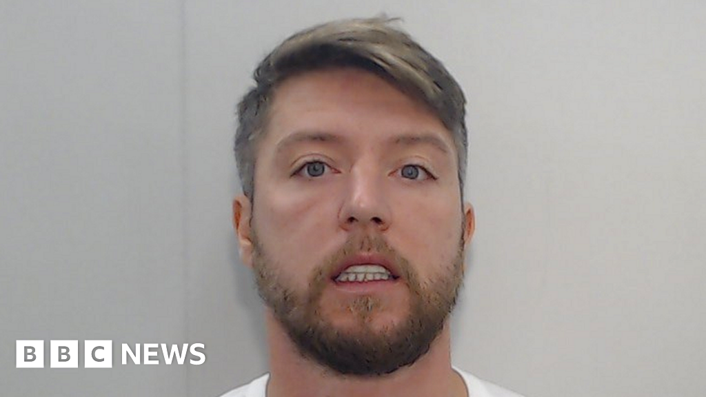 Dealer who travelled to buy cocaine in lockdowns jailed - BBC News