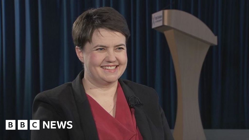 Scottish Tory leader Ruth Davidson says party won't split over EU - BBC ...