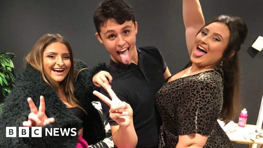 I need to know who killed my son - mum of Dylan Price - BBC News