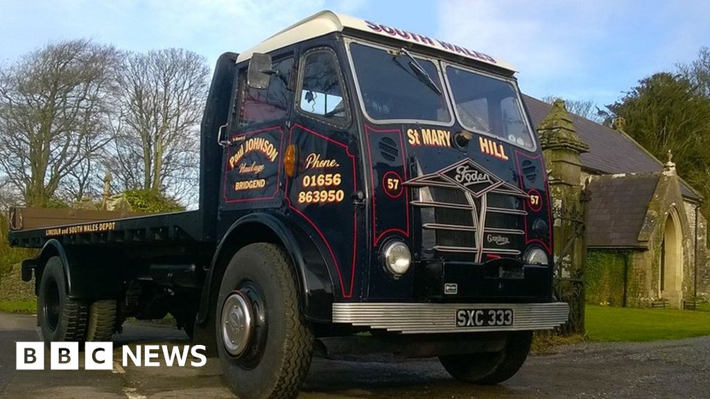 Final journey on vintage truck celebrates builder's life - BBC News
