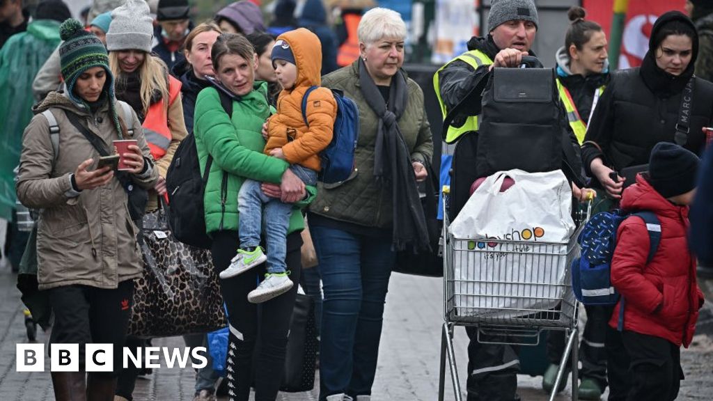 Homes for Ukraine: Visas for 210 Ukrainians to flee to Scotland