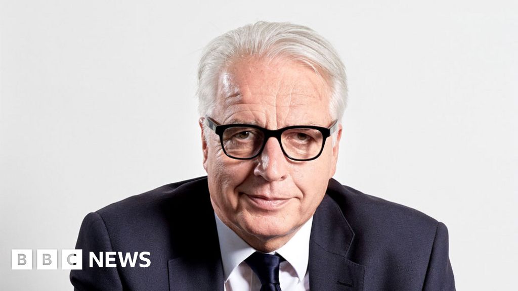 Martin Roth, former head of London's V&A, dies at 62 - BBC News