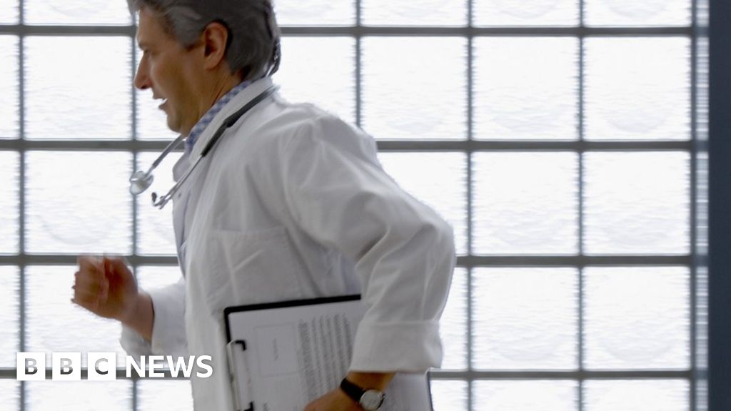NHS consultants: Overworked or overpaid? - BBC News