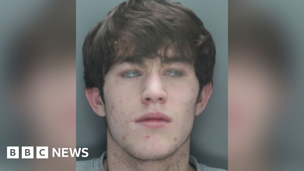 Liverpool crash: Drug-driver who killed two cyclists jailed - BBC News