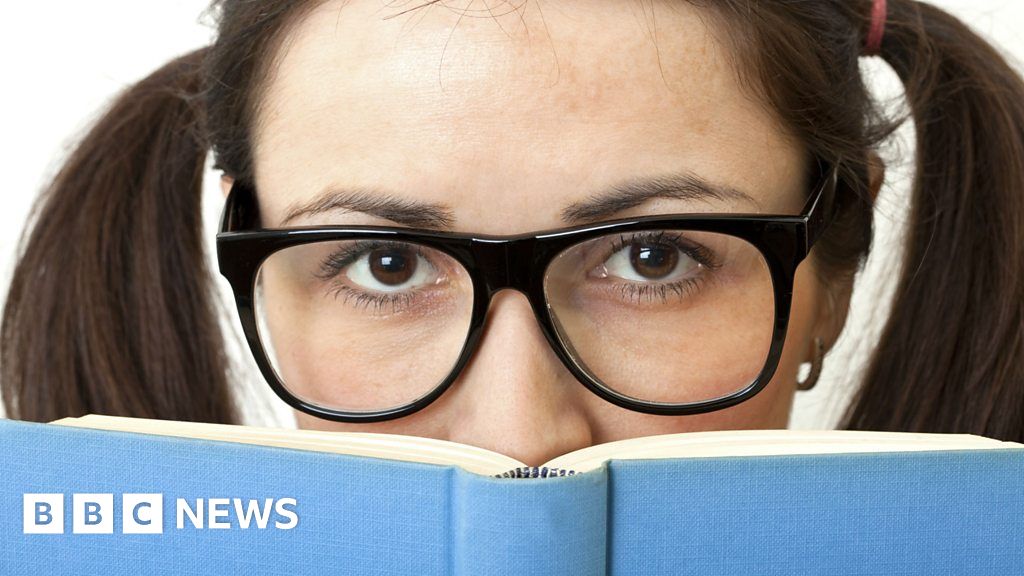 Why George Orwell is a 'very smelly writer' - BBC News