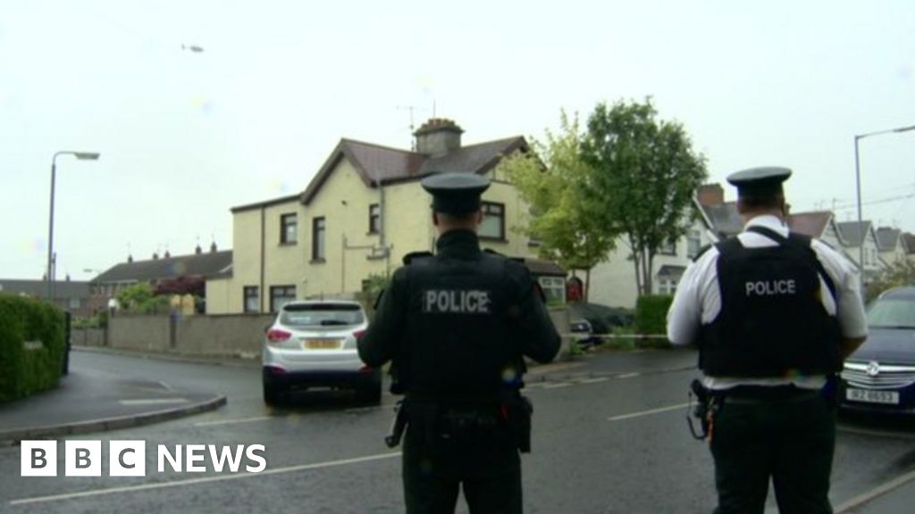 Lurgan bomb attack was 'designed to kill' police, says PSNI - BBC News
