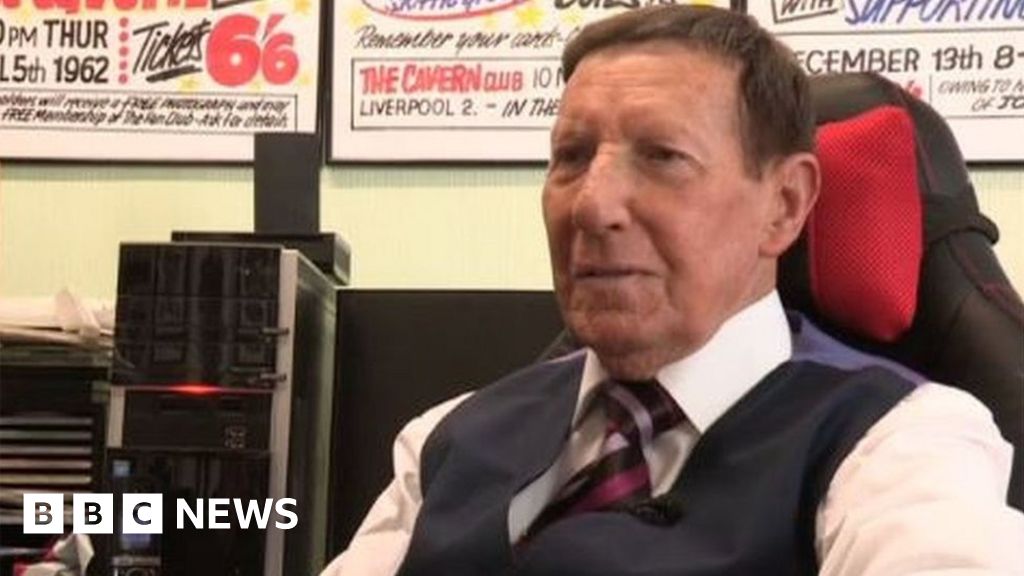 Beatles poster artist Tony Booth dies aged 83 - BBC News