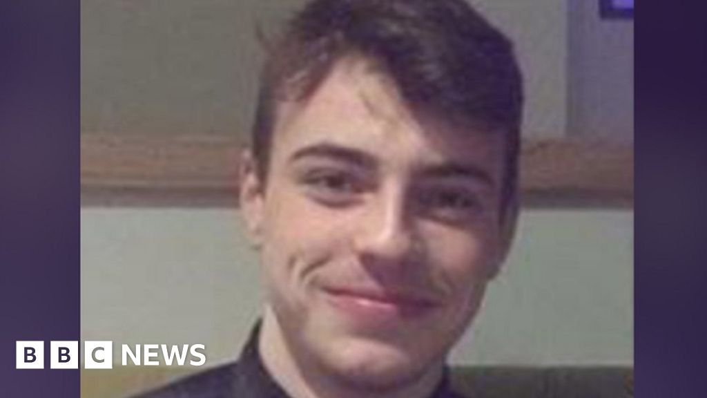 Ewan Clover death: Mum of teen killed on A14 took own life a year later ...