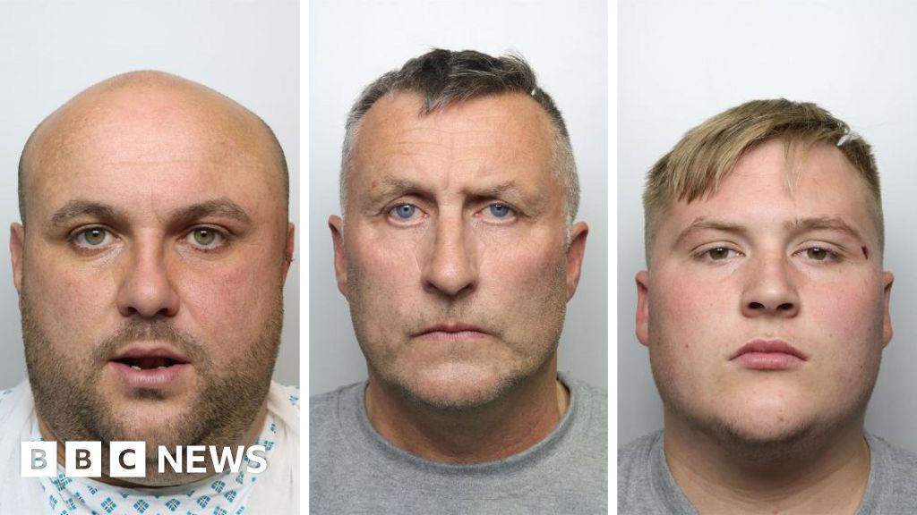 Tingley: Three jailed over revenge shooting at caravan park - BBC News