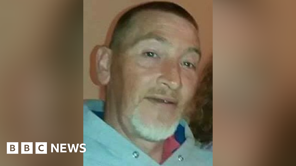 Police name suspected murder victim found stabbed in Rotherham - BBC News