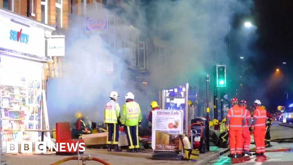 Kings Heath Dixy Chicken 'explosion': Two men released on bail