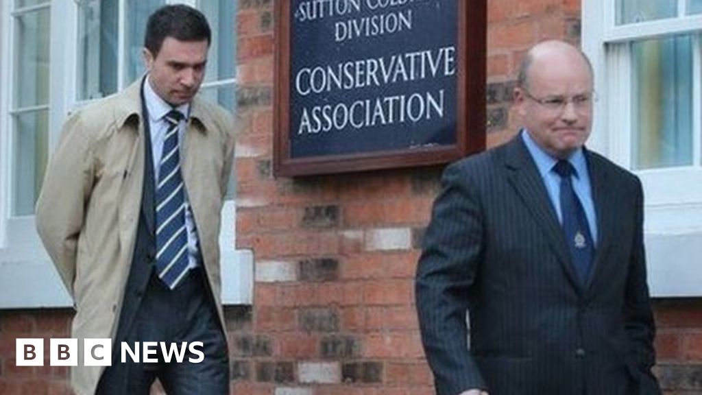 'Plebgate' police officers to face disciplinary hearings - BBC News