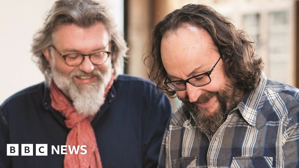 Borders Book Festival promises a 'dazzling array' of events - BBC News