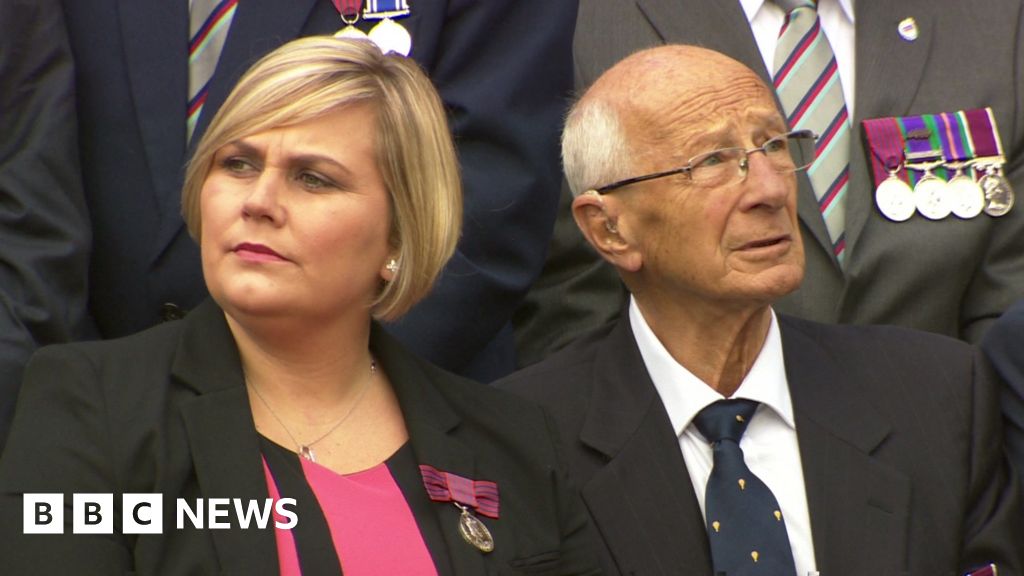 George Cross recipients celebrate 75th anniversary - BBC News