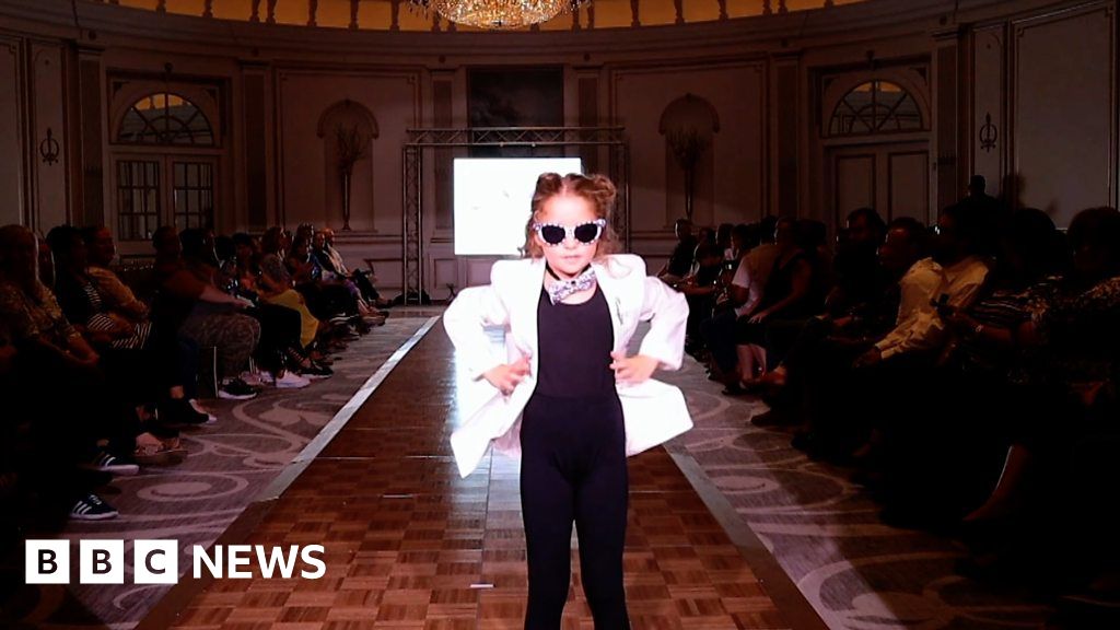 Tiffany models in New York Fashion Week despite hidden disabilities ...