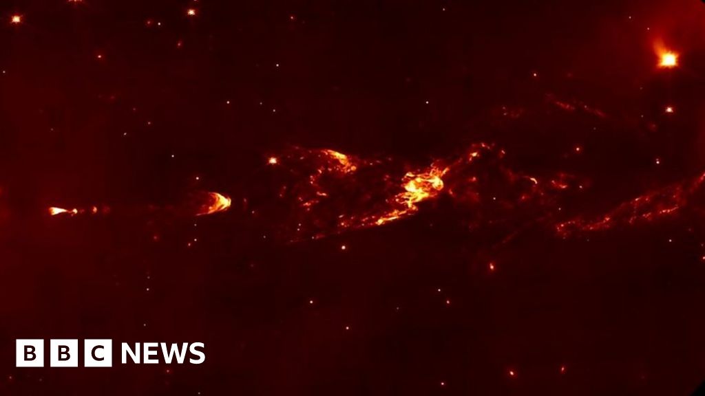 Watch the evolution of a baby star - BBC News