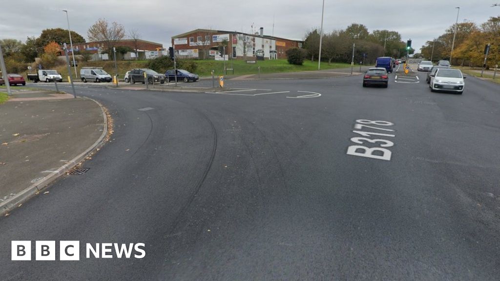 Man airlifted to hospital after crash in Exmouth - BBC News