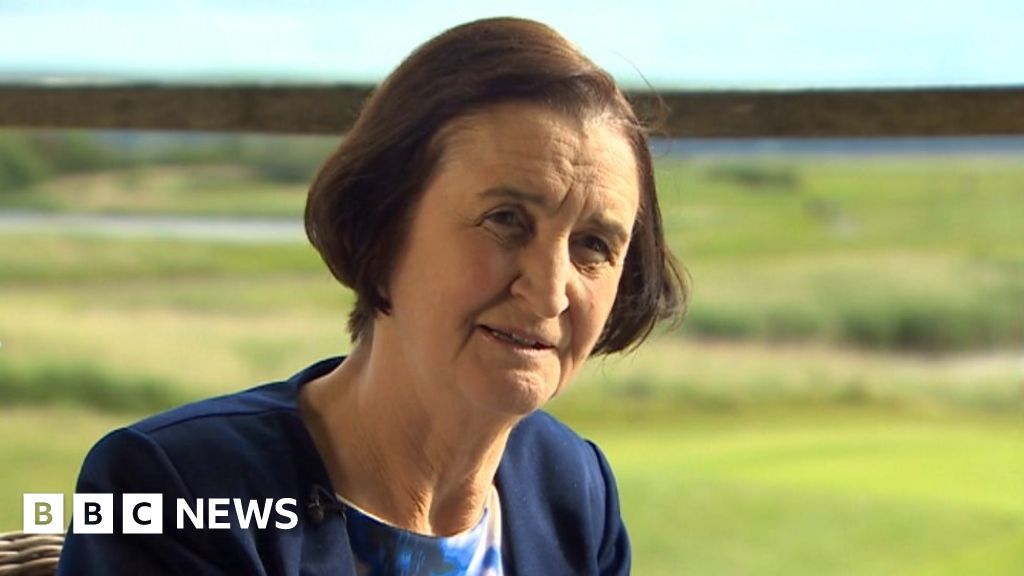 Sex education: Llanelli MP says no child should be excluded - BBC News