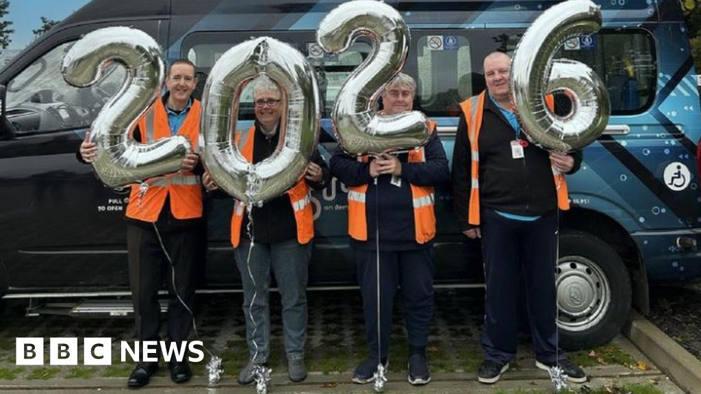 DigiGo: Essex on-demand minibuses to be extended until 2026 - BBC News