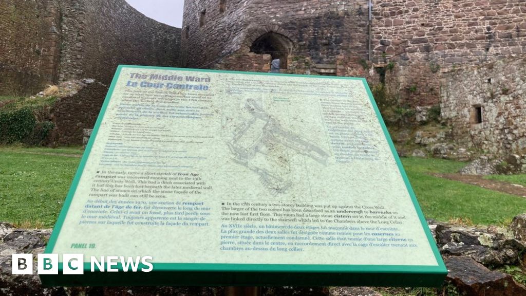 Mont Orgueil Castle signs to be changed after assessment - BBC News