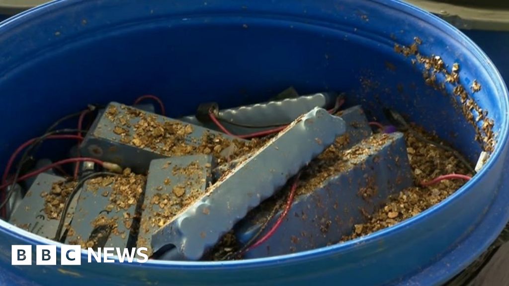 Six fire engines at new Wolverhampton battery recycling factory - BBC News