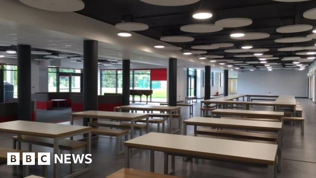 First 'new' grammar school in 50 years opens in Kent - BBC News