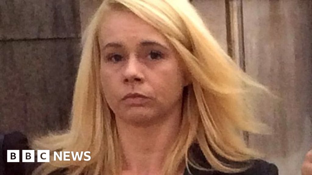 Mintlaw death crash driver Pauline Flynn given community order - BBC News