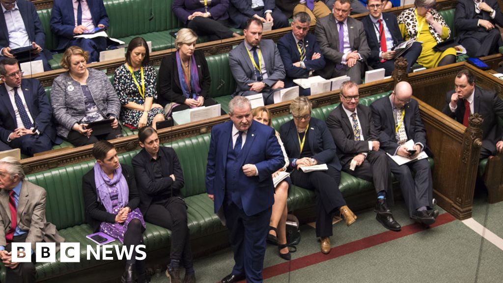How did your Scottish MP vote on the Brexit proposal? - BBC News
