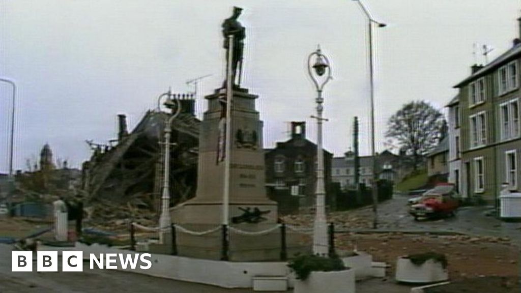 NI state papers: What happened in 1988? - BBC News