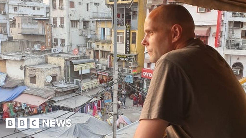 Coronavirus: Rescue for Brits stuck in India 'too little, too late'