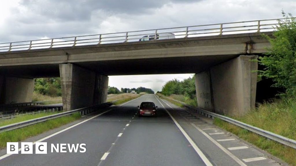 M62 delays possible due to work on bridges