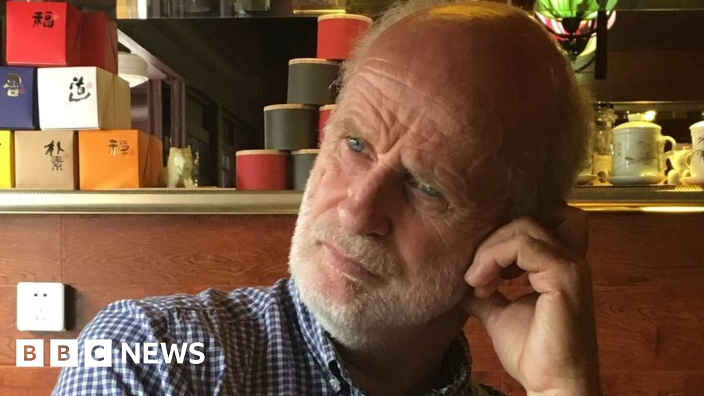 Thousands raised for Worcestershire teacher Bob Allison - BBC News