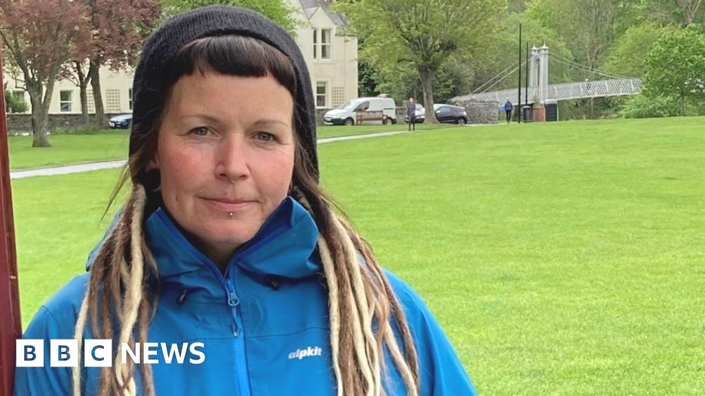 Peebles memorial planned for people executed for witchcraft - BBC News