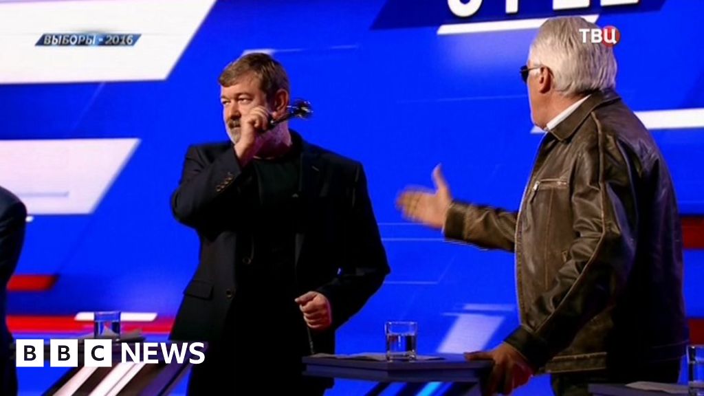 Colourful times of a Russian parliamentary campaign - BBC News