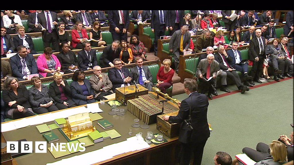 David Cameron calls Trump's comments 'divisive, stupid and wrong' - BBC ...
