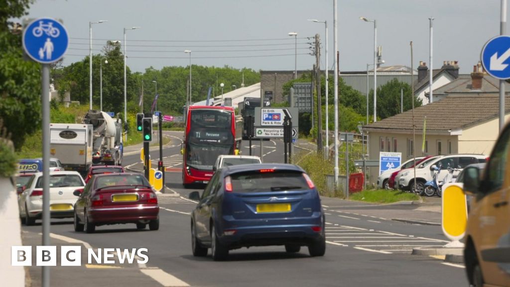 Survey completed ahead of west Cornwall A30 dualling funding bid - BBC News