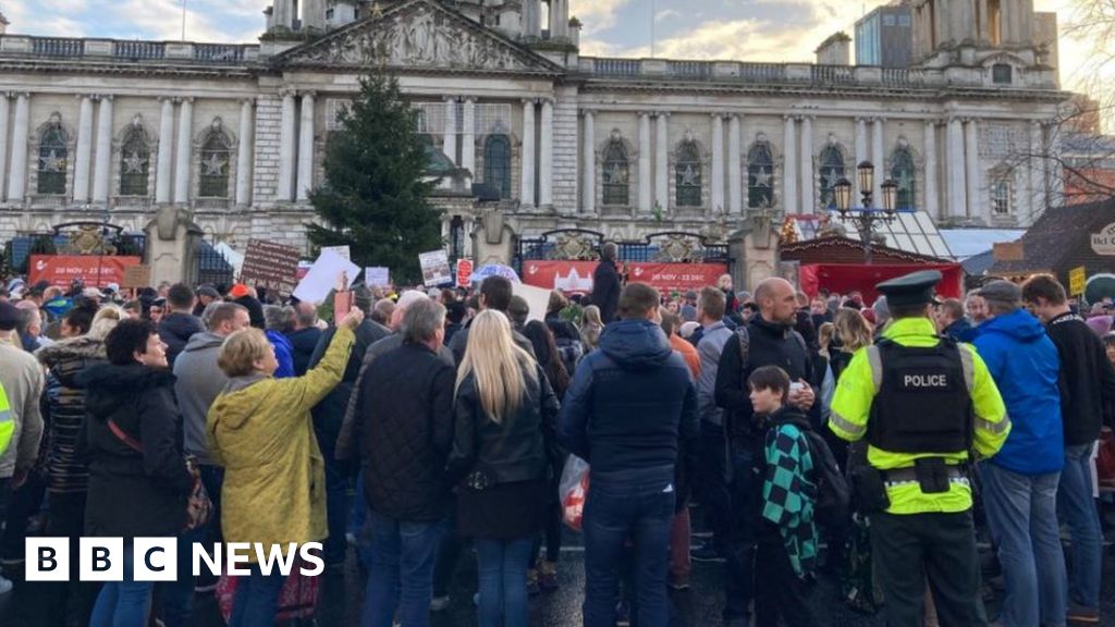 Covid-19: Road closed at Belfast City Hall and buses diverted during ...