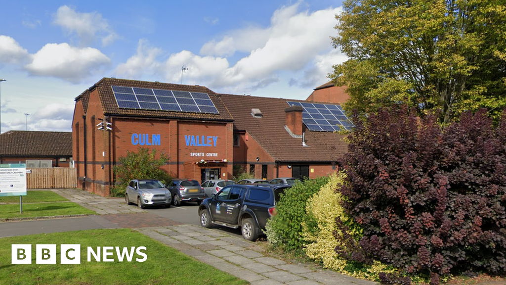 Devon leisure centre reopens as travellers leave site - BBC News